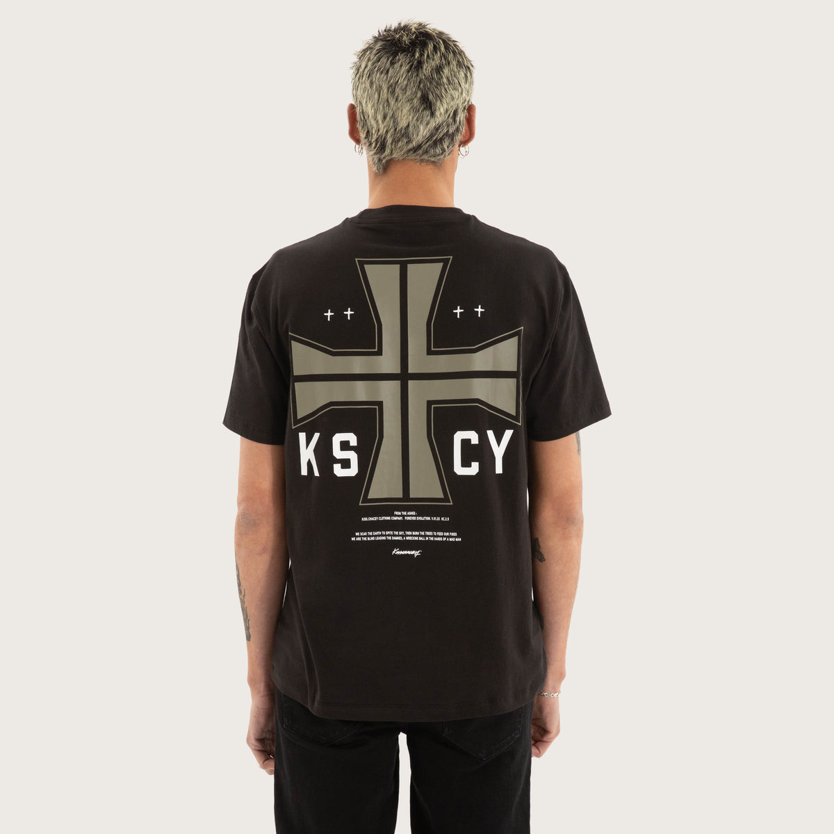 Hollow Relaxed Tee in Jet Black | KSCY
