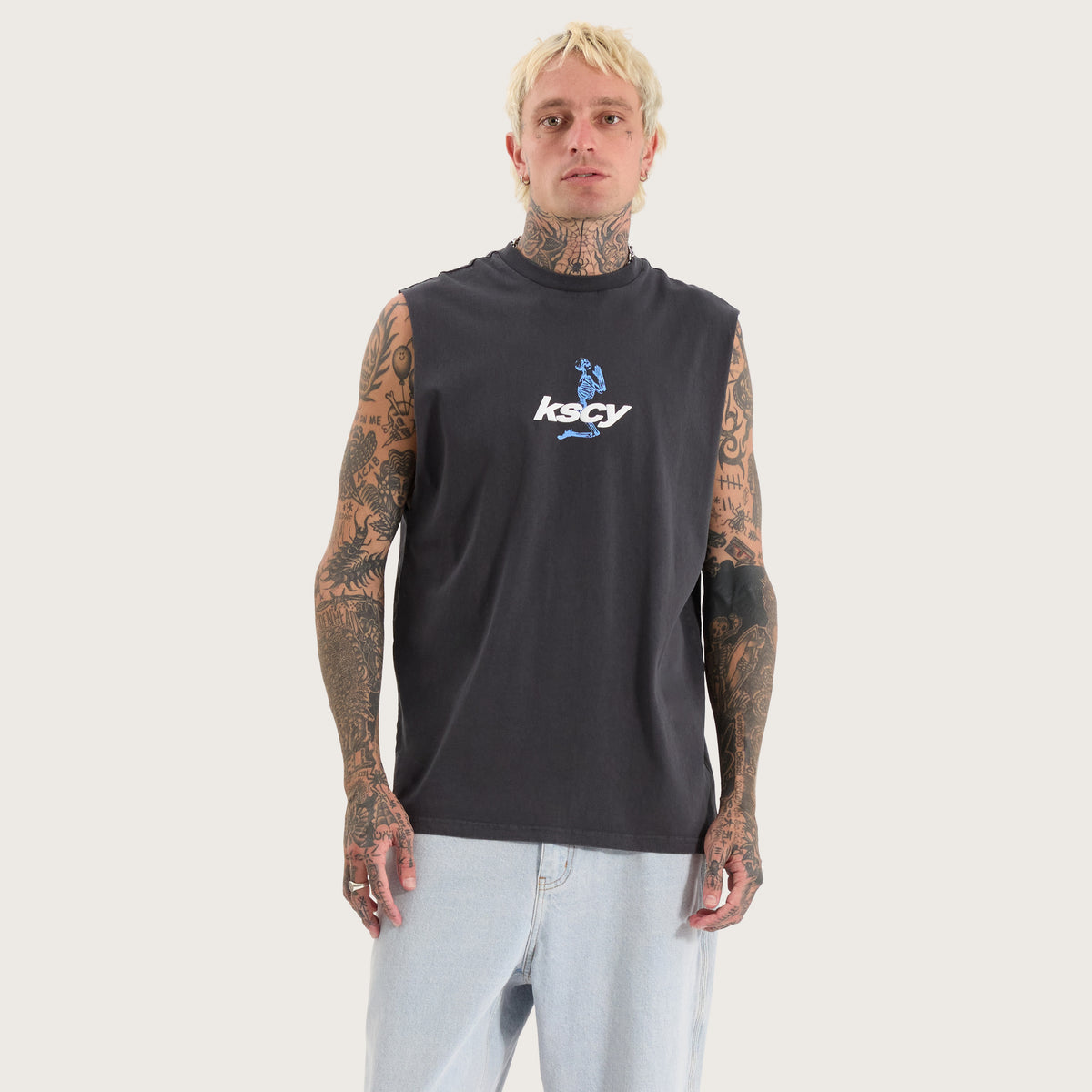 Astro Relaxed Muscle Tank in Pigment Black | KSCY