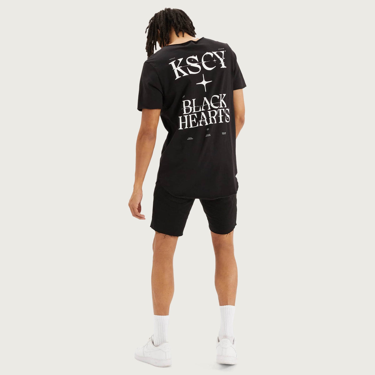 Black Heart Heavy Raw V-Neck Tee Jet Black - Kiss Chacey