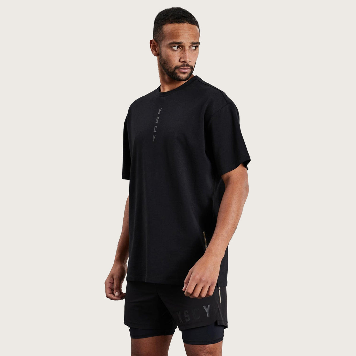 Dynamic Box Fit Tee in Jet Black - Kiss Chacey Activewear